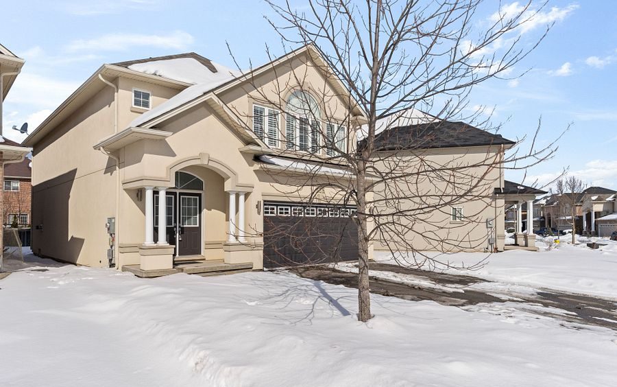 Showpiece home in Ancaster is Hamilton's House of the Week | INsauga