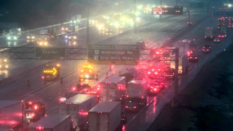 CLOSURE: Highway 401 lanes closed due to fatal crash in Mississauga ...