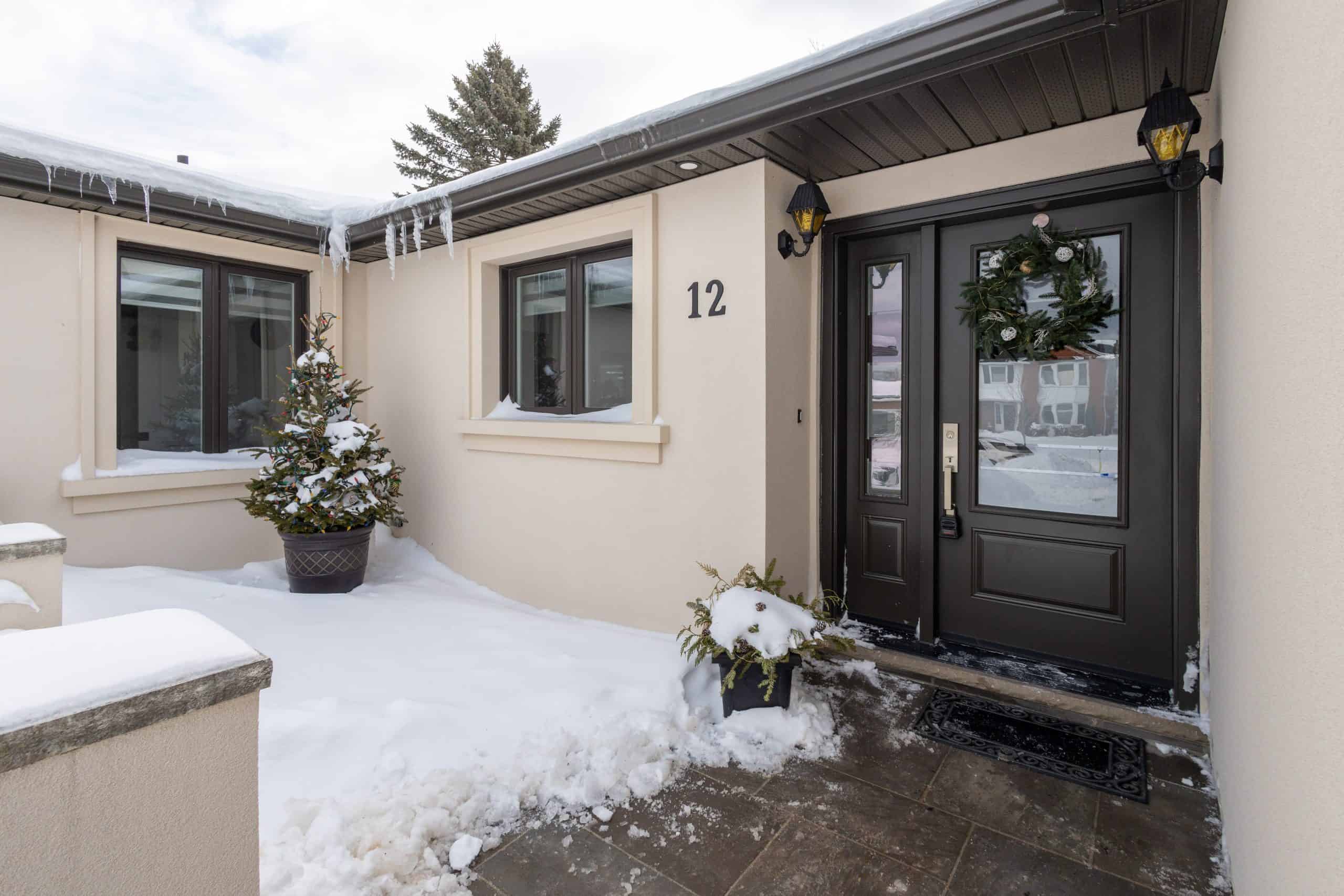 Niagara House of the Week: Luxurious bungalow with spa room | INsauga