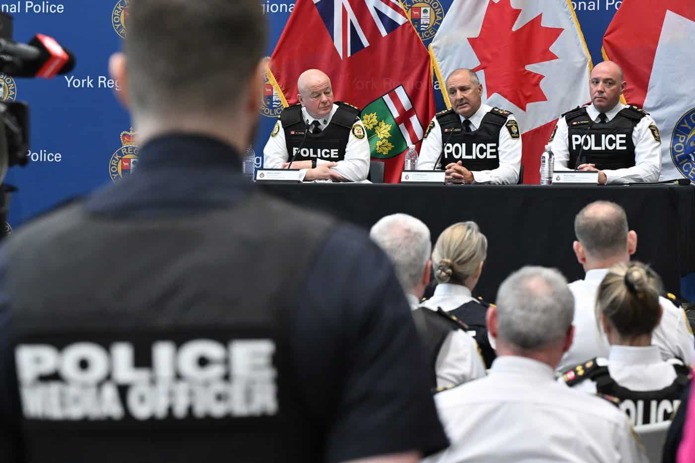 Lawyers for Toronto cop accused in corruption probe ask court to review ...