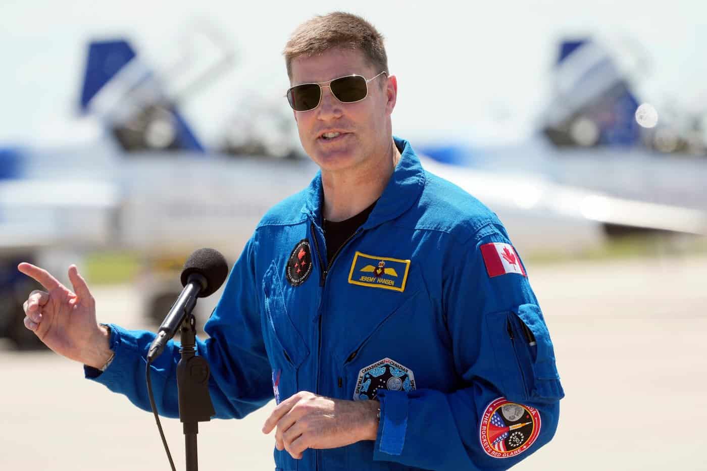 'Be in that moment': Astronaut Jeremy Hansen's wife prepares for his ...