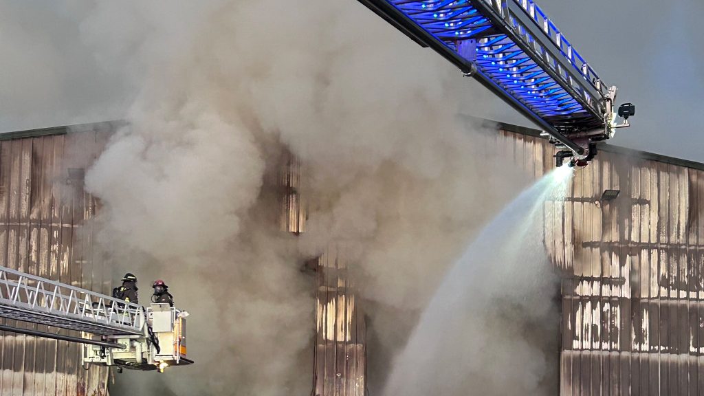 80 firefighters battle 3-alarm blaze at industrial building in Toronto ...