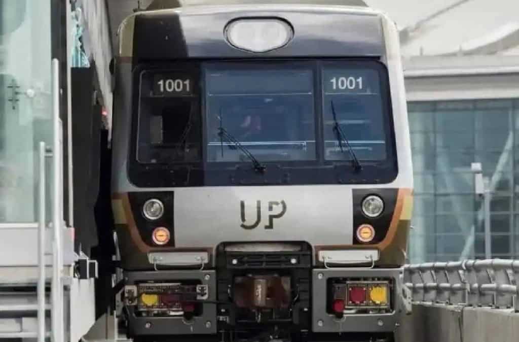 UP Express trains out of service at Toronto Pearson Airport in ...