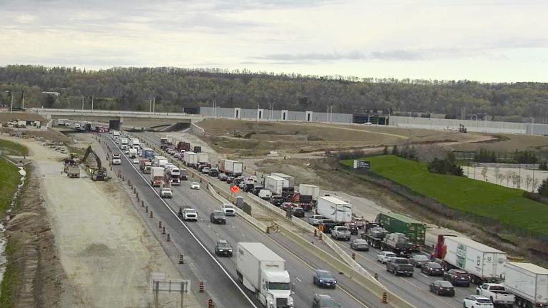 CLOSURE: Lanes closed on Highway 401 due to crashes, oil leak in Milton ...