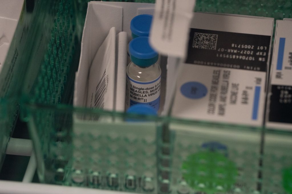 Public risk low after four mumps cases linked to an Ontario office ...